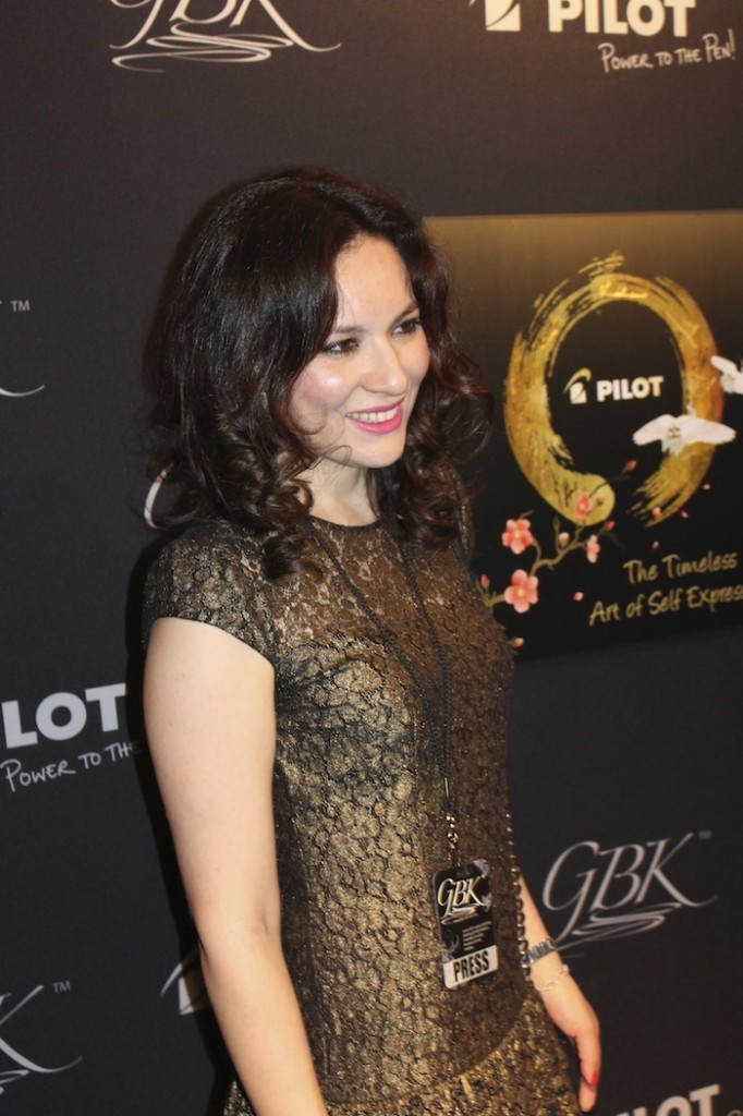 Posh Way To Celebrate Flash Sales With Posh365 Flash Mob Venice Beach ...